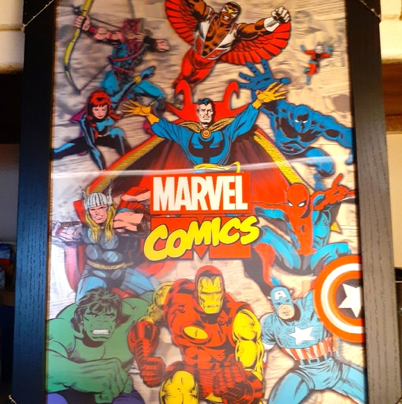 Marvel | Wall Decor | Marvel Comics Framed Holographic Picture | Poshmark